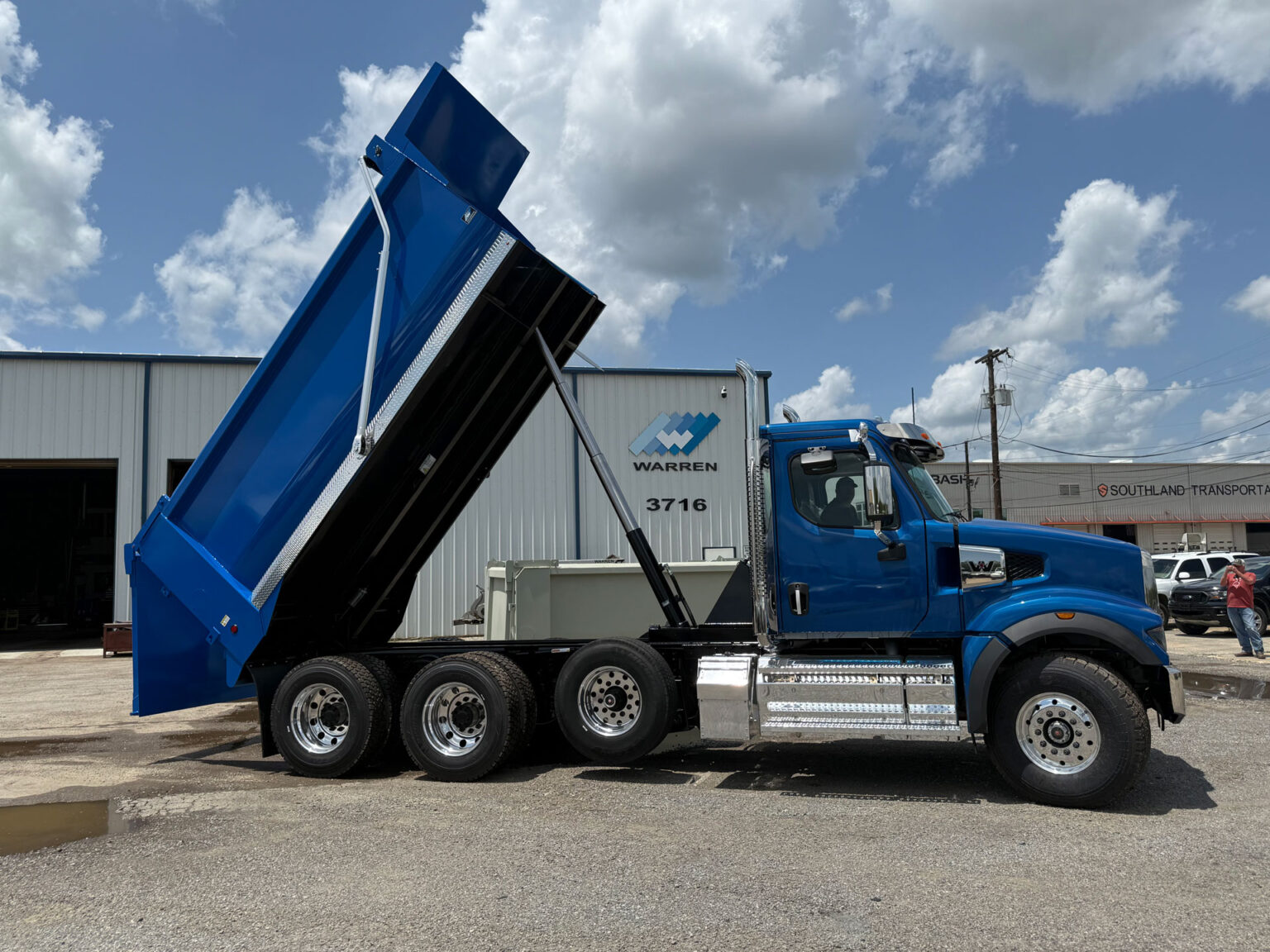 Warren Truck and Trailer Alabama, LLC - Flatbed & Dump Bodies